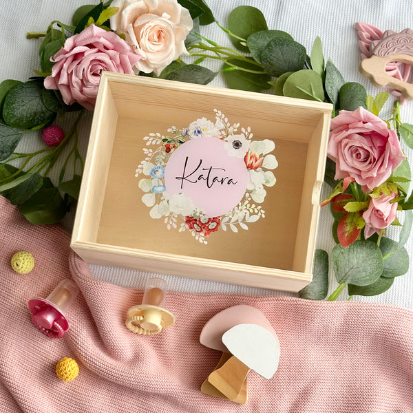 Girls Circular Name - Keepsake Box - CMC Gold